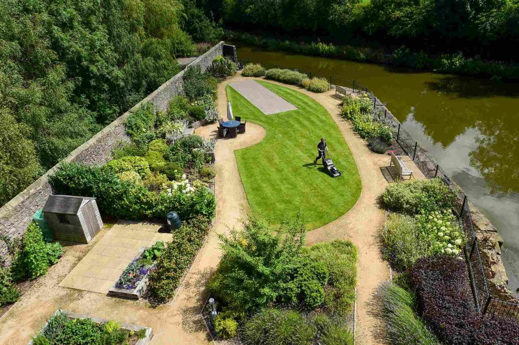 Gardening & landscaping specialists - JK Horticulture